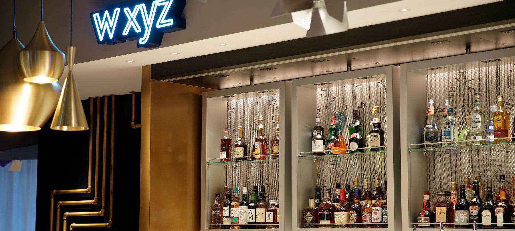 Home [www.wxyzbarataloftginza.com]